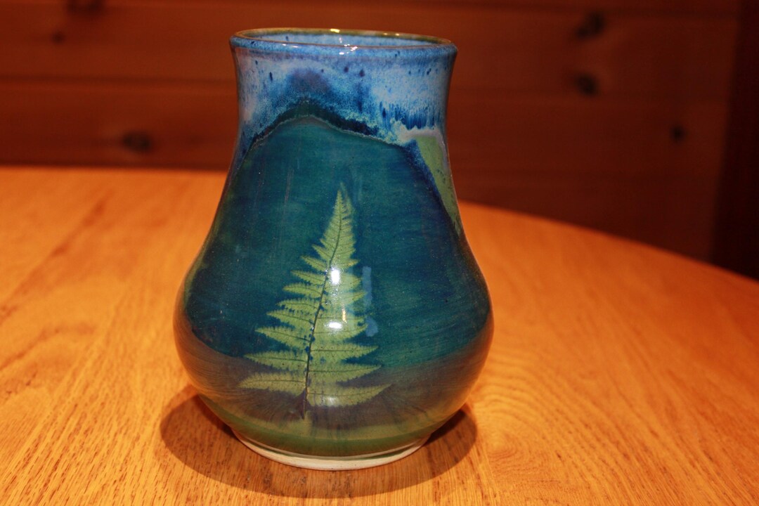 Large Pottery Fern Vase - Etsy