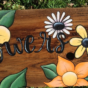 Wooden Hand Painted Flowers Garden Sign, Handpainted Yellow White ...