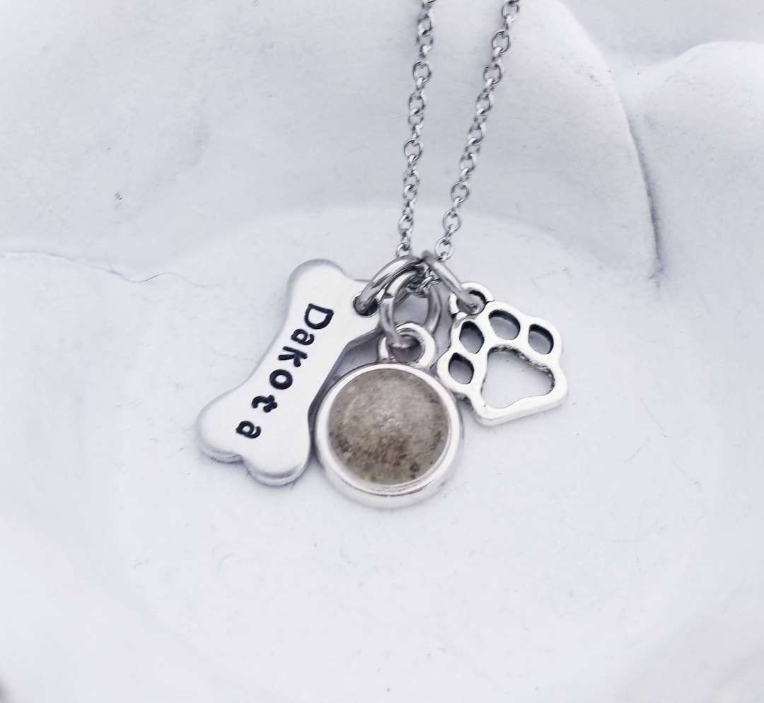 Personalized Dog Cremation Necklace: Pet Ashes Memorial Jewelry - Etsy
