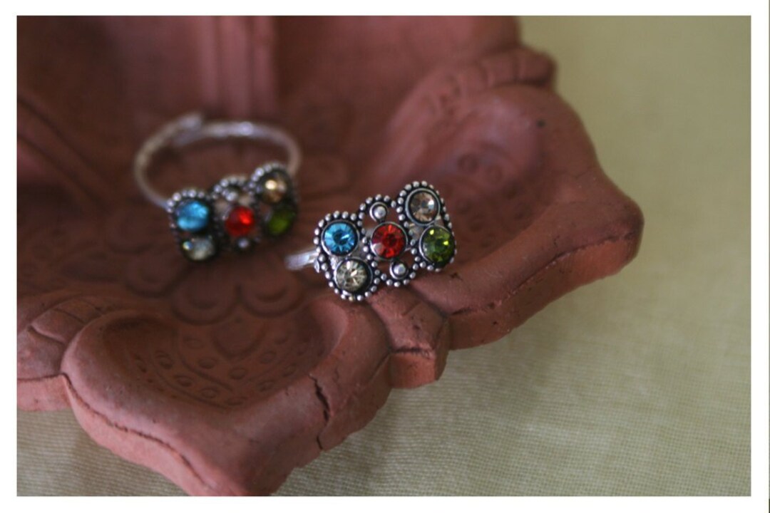 Traditional Toe Rings With Rhinestones, Tribal Trinkets With Gem Stones ...