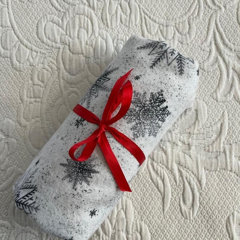 Winter Crib Sheet - Etsy