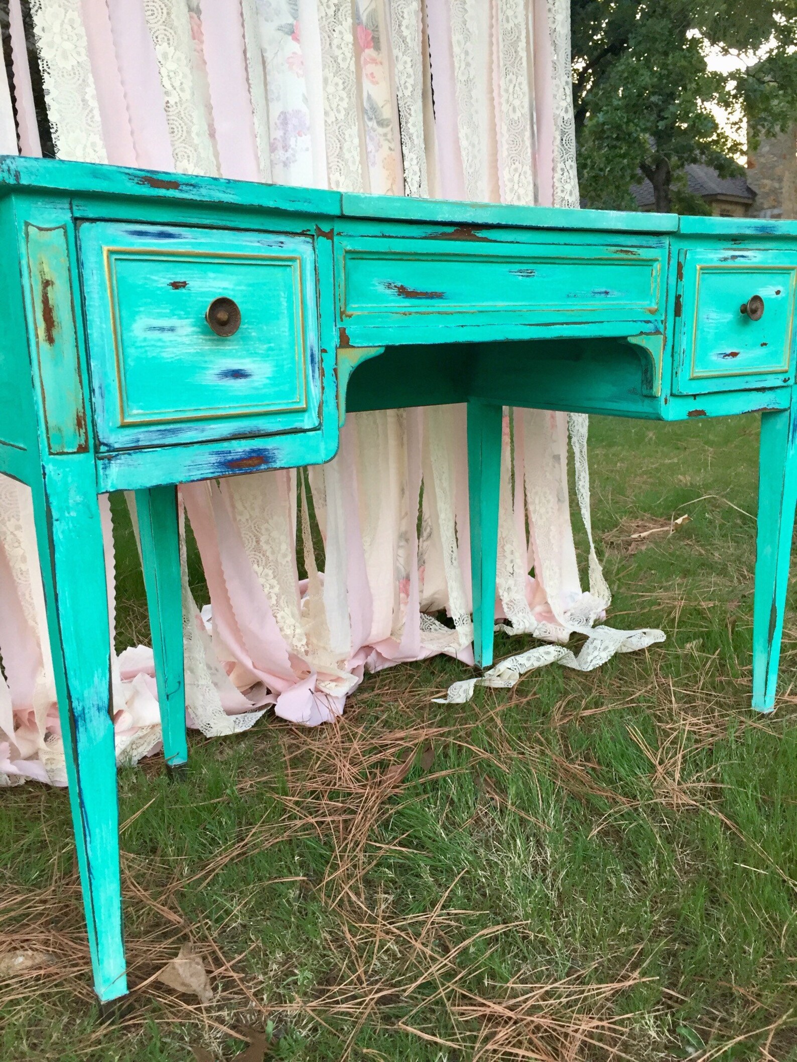 Distressed Vintage Vanity . - Etsy
