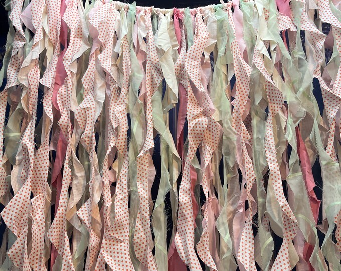 Ruffle Lace, Chiffon, Cotton and Gold Ribbon Garland.curly Shabby Chic ...