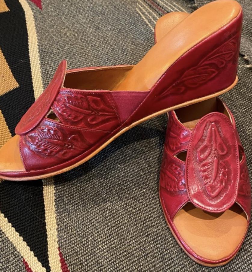 Mexican Vintage Tooled Sandals - Etsy Mexican Vintage Tooled Sandals - Etsy