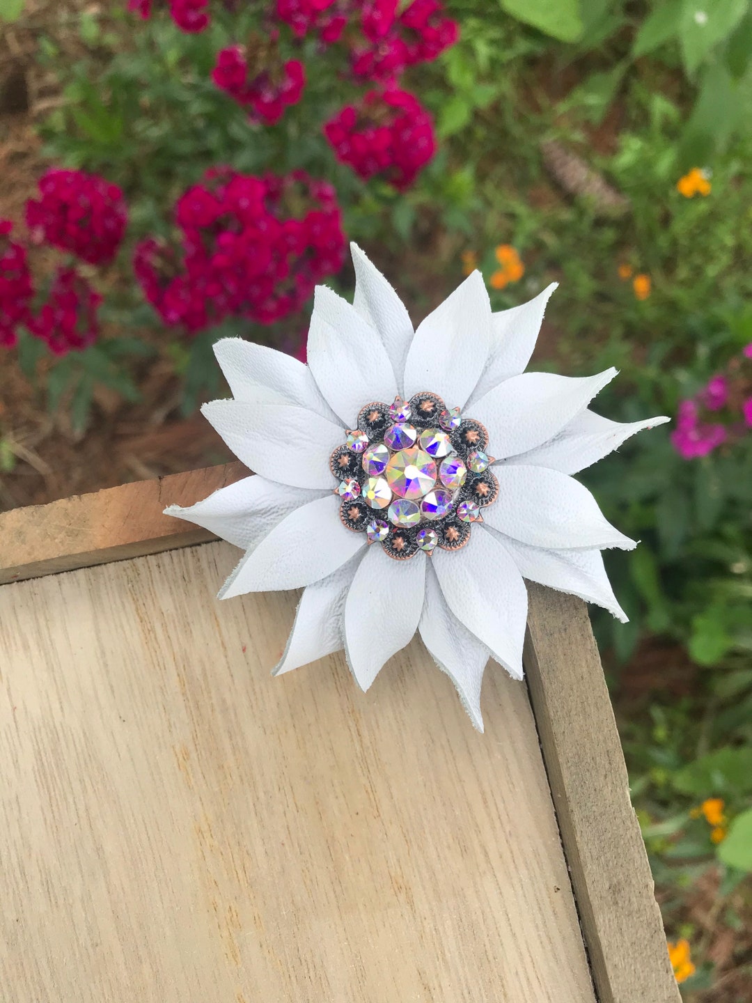 White Daisy Leather Flower Concho - Etsy
