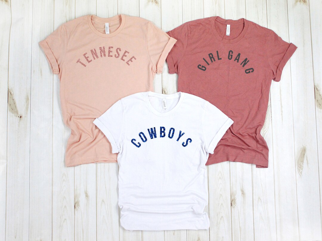 Custom Curved Word Graphic Tee - Etsy