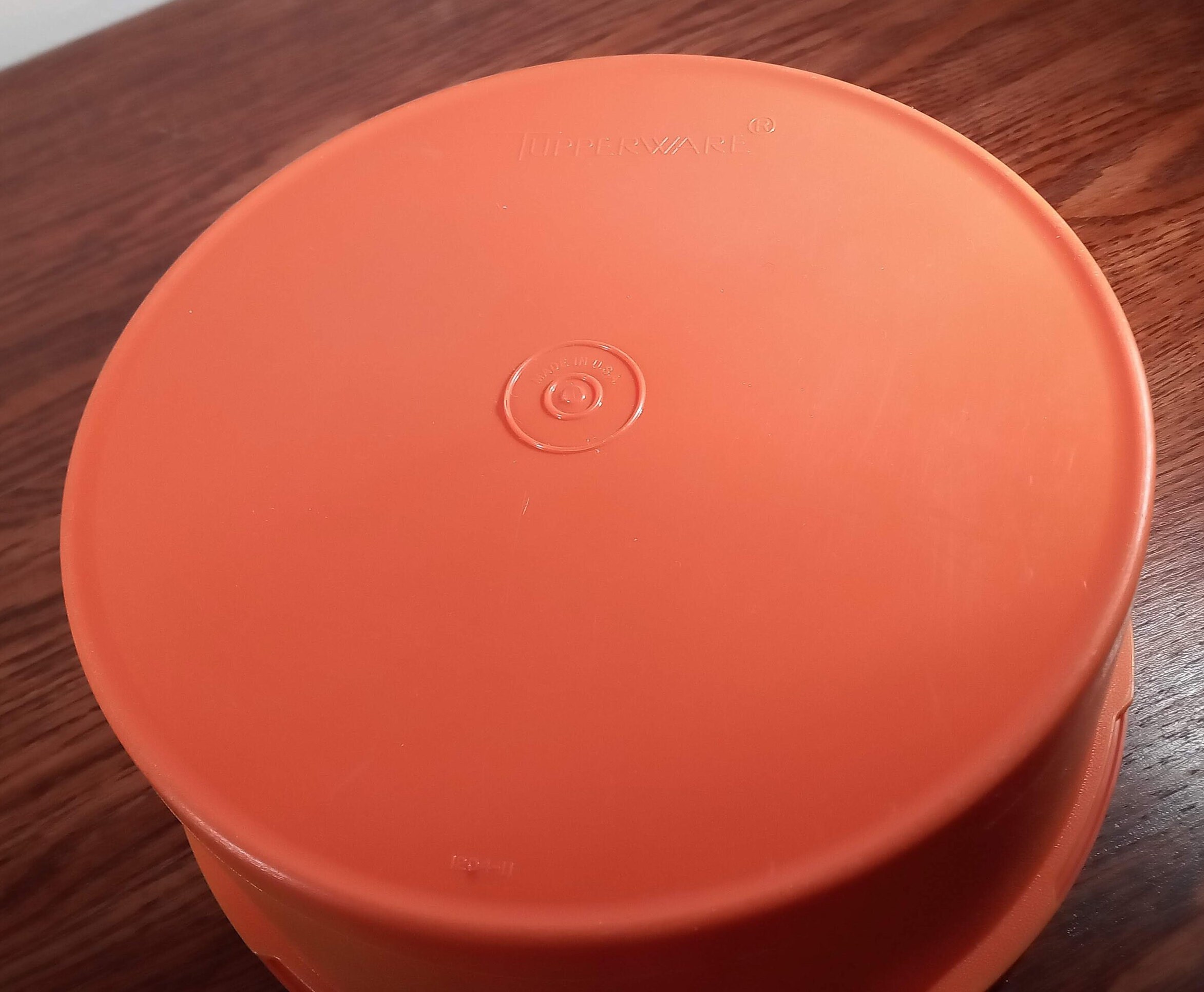 Tupperware Orange 8 Inch Canister With Lid, Starburst, 1204-11 ...