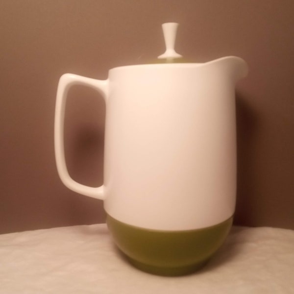 Pitcher Plastic 60s - Etsy