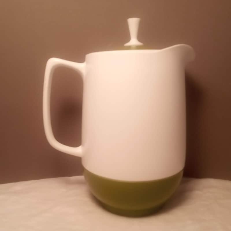 Pitcher Plastic 60s - Etsy