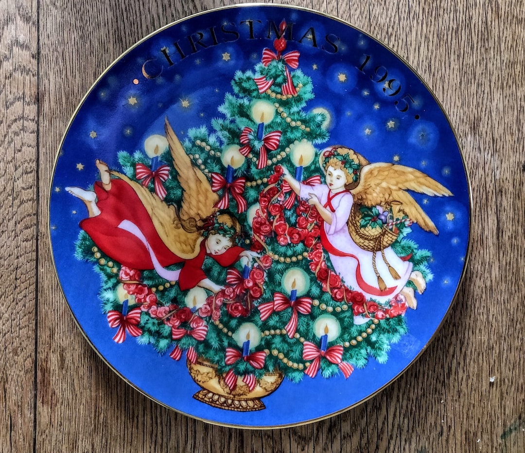 Christmas, Avon, Plate, Trimming the Tree, Collectible Avon, Peggy Tool ...