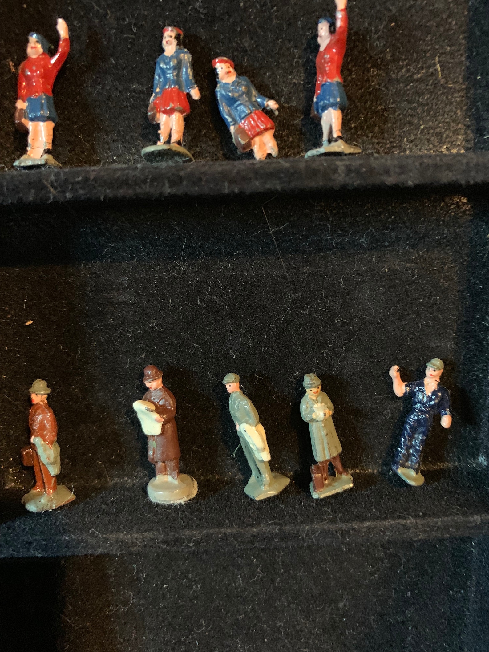 15 Vintage Tiny Tiny Miniatures Lead Figures for Toy | Etsy