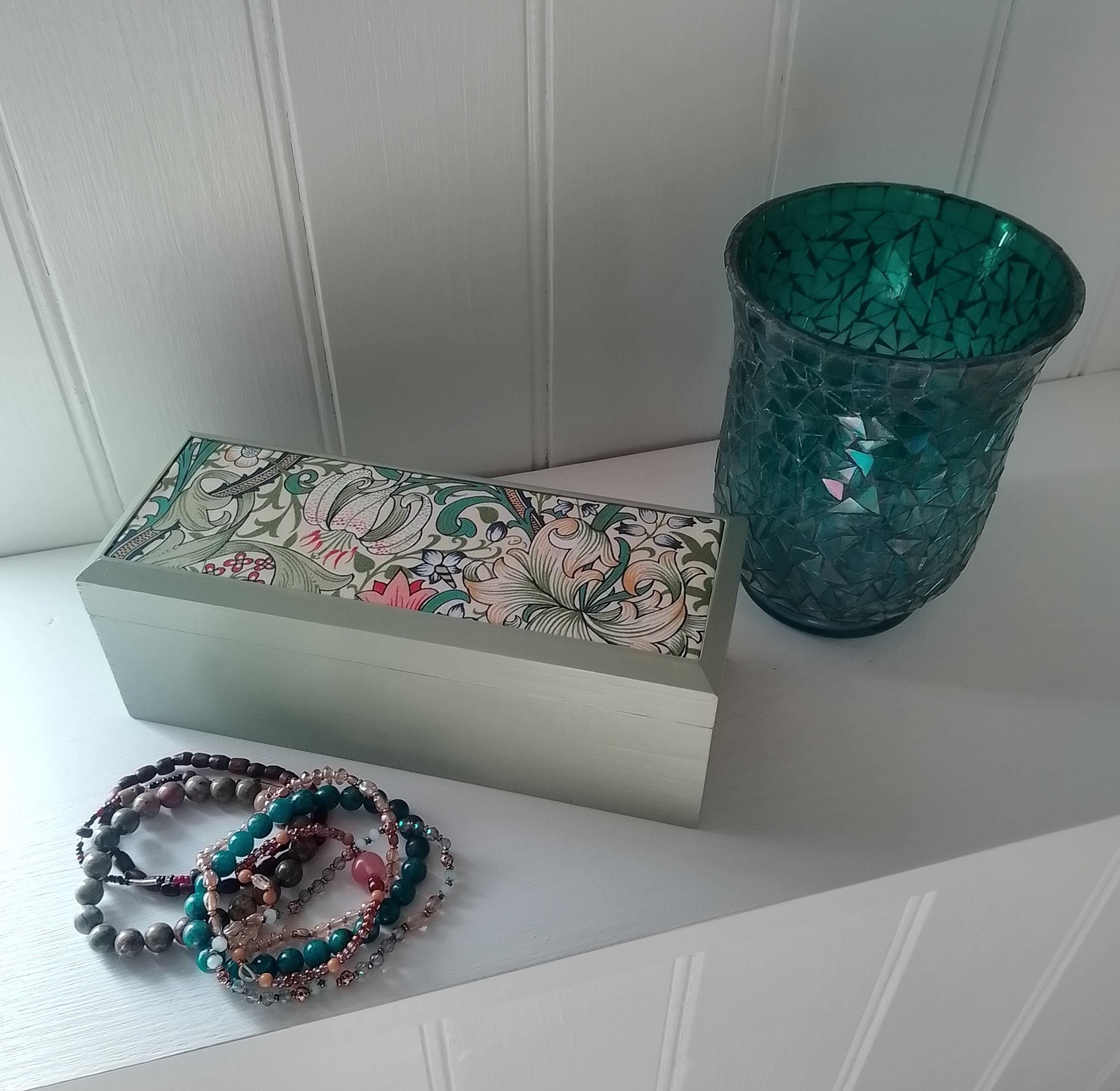 William Morris Golden Lily Trinket Box: Handmade Slim-line Green ...