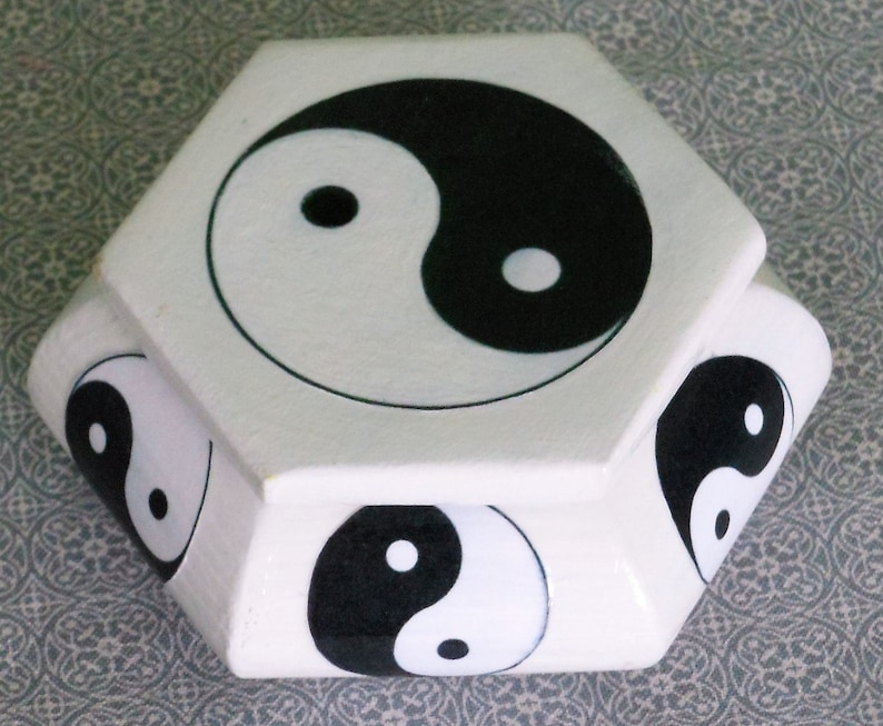 Yin Yang wooden Trinket box/Yin Yang Decorative Box/Oriental | Etsy