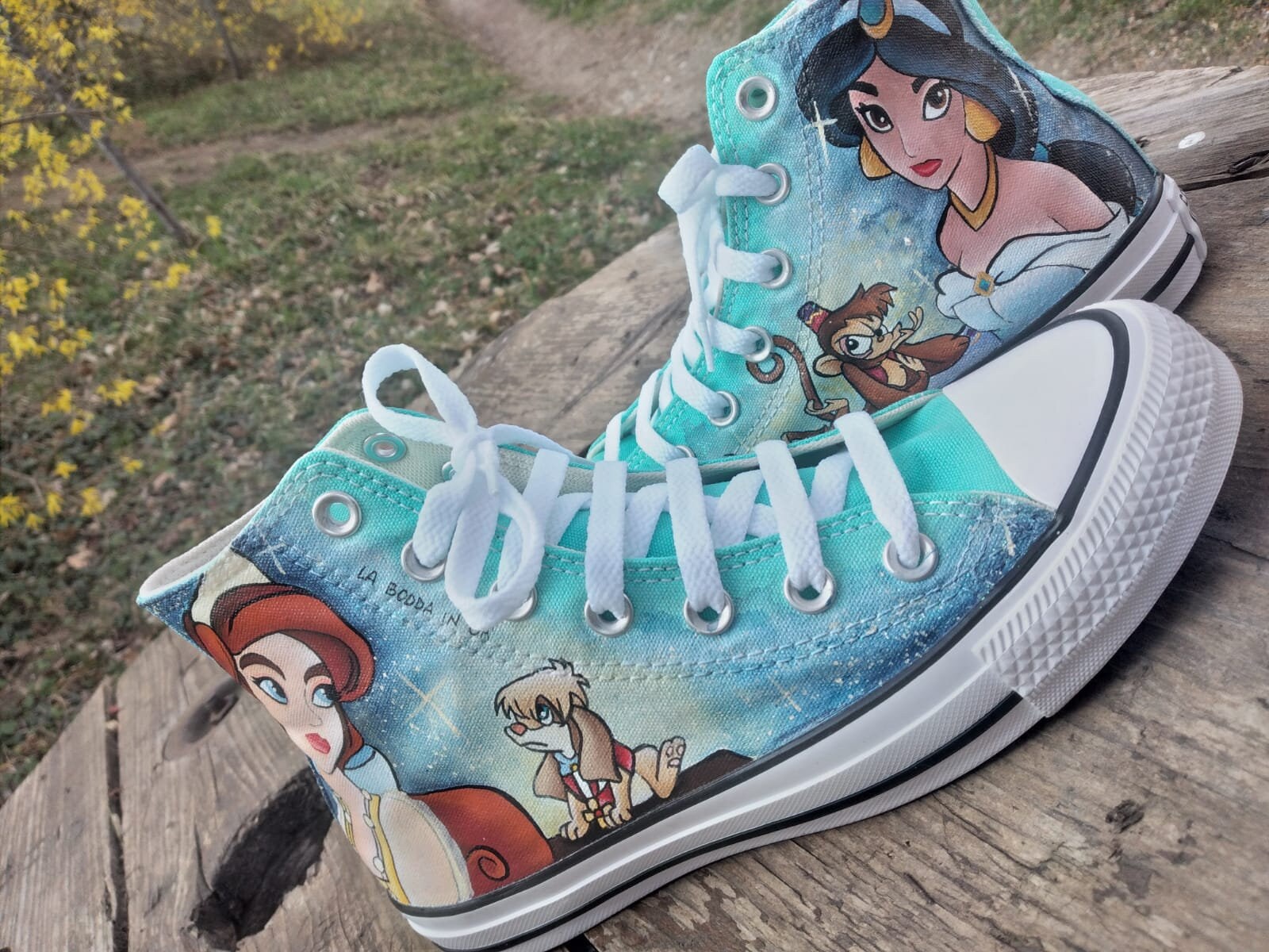 Anastasia and Jasmin Aladdin DISNEY All Star Converse Hand Painted ...
