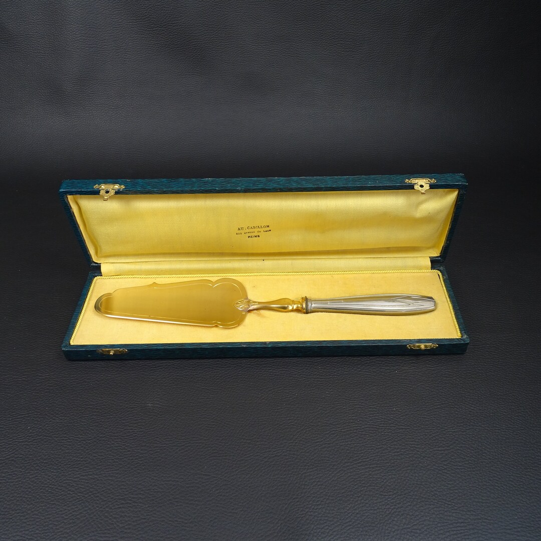 ART DECO | Brass Pie Server and Art Deco Handle in Silver Metal in Its ...