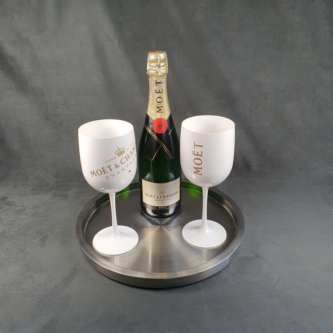 MOET&CHANDON Lot of 2 XXL Flutes in White and Gold Plexiglass Moët Et ...