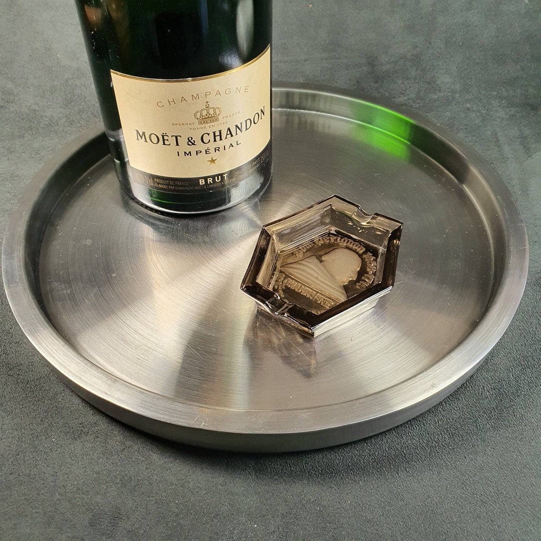 MOET & CHANDON Small Moët Et Chandon Champagne Ashtray in Colored ...
