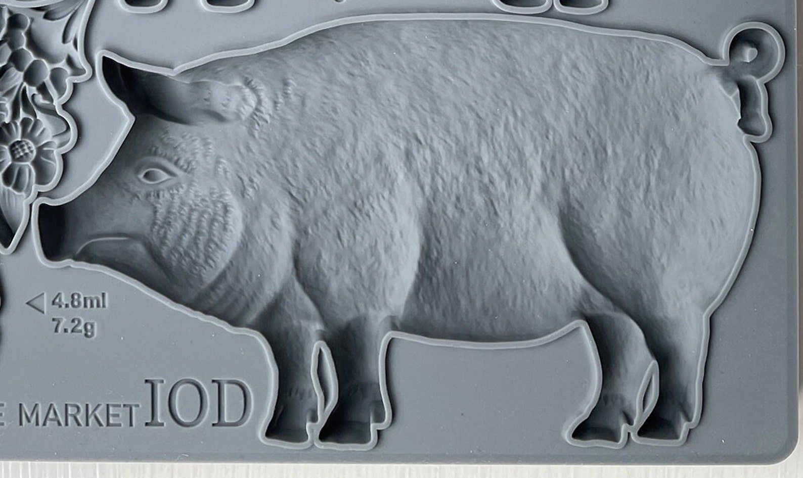 Village Market 6x10 IOD Moulds™ With A Cow A Pig - Etsy
