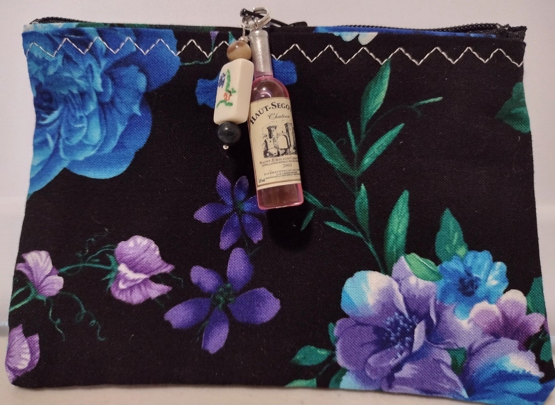 Mahjongg Coin Purse / Wine and Flowers and Mahjong / Holds Lots of ...