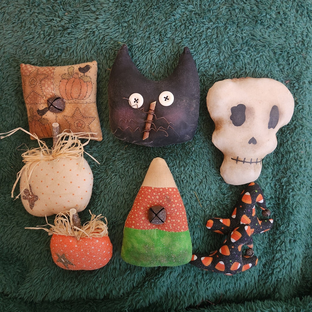 Primitive Halloween Ornies/bowl Fillers Set of 8. No International ...