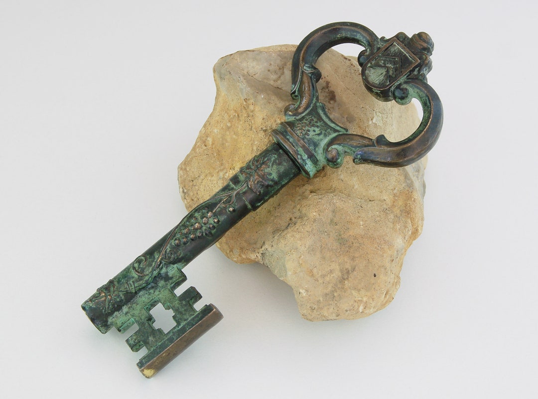 Vintage Corkscrew Skeleton Key Novelty Corkscrew Brass Corkscrew Gift ...