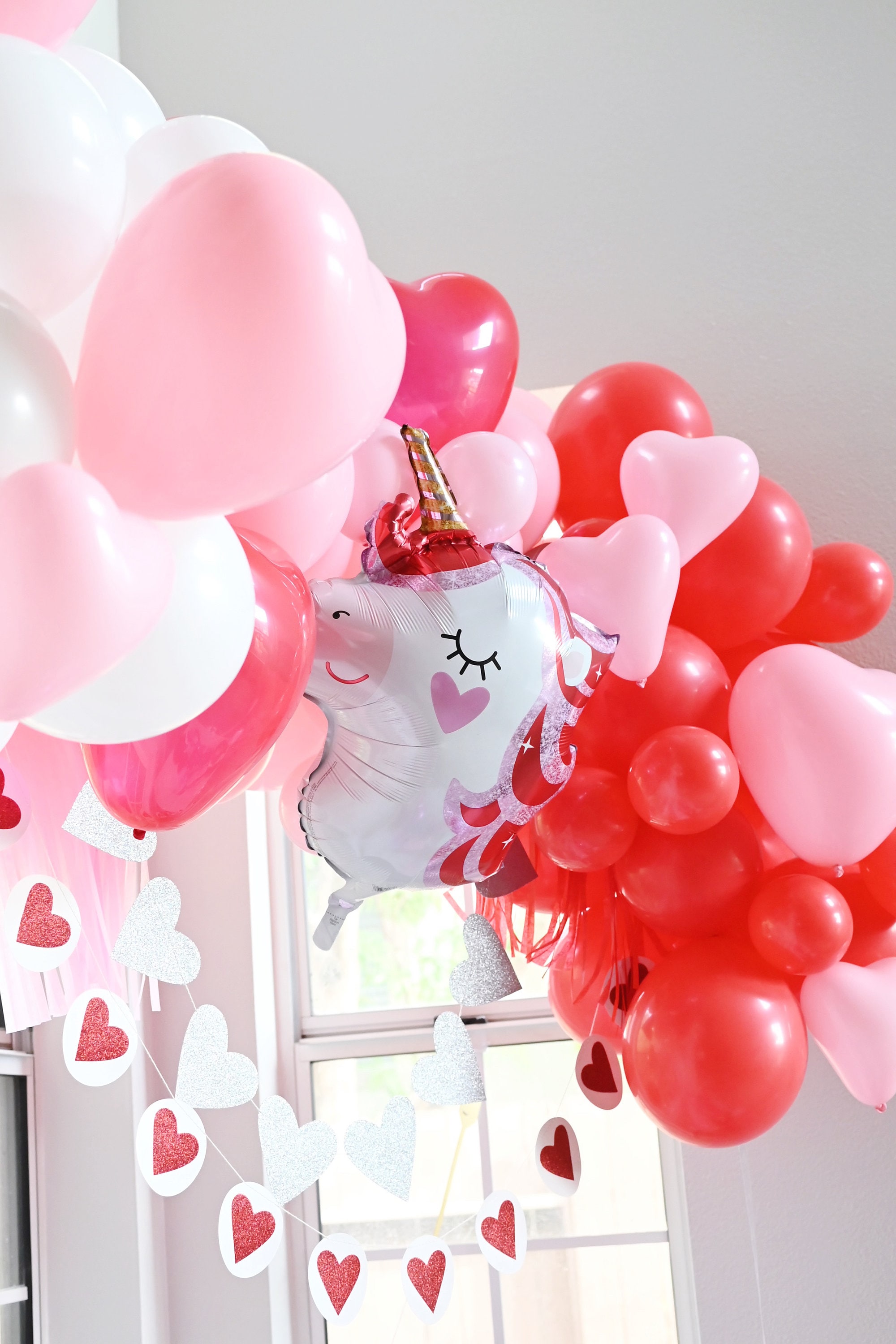 Valentine's Day Heart Balloon Bouquet Pink Red White Bundle 11inch Love ...