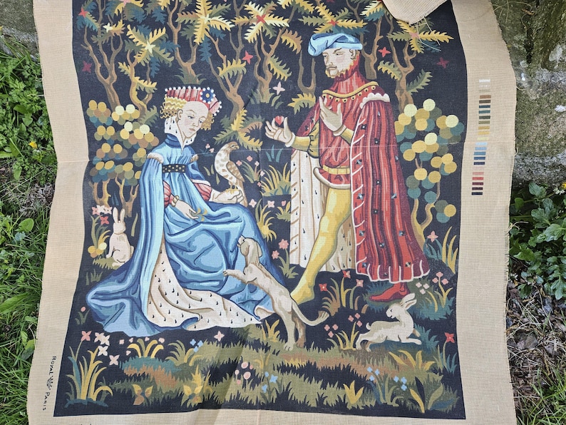 RARE Vintage French ROYAL PARIS Medieval Tapestry Broderie Template-l ...