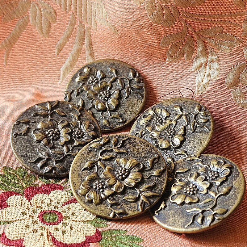 Large Antique Buttons - Etsy