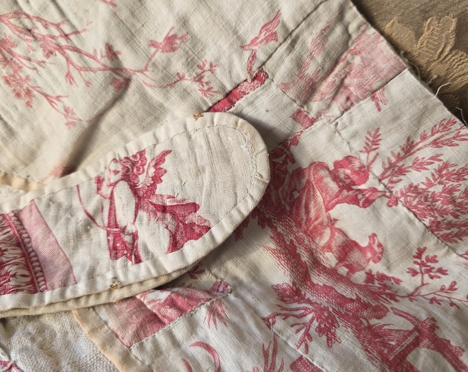 RARE Pair of 18thc Antique French Feintly Quilted Scolloped Red & White ...