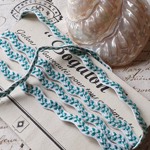 1.82 Mtrs of Antique French-stunning Narrow Embroidered Green & White ...