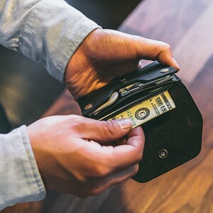 IPPINKA MKC Slim Wallet and Key Holder | All-in-one Leather Organizer ...