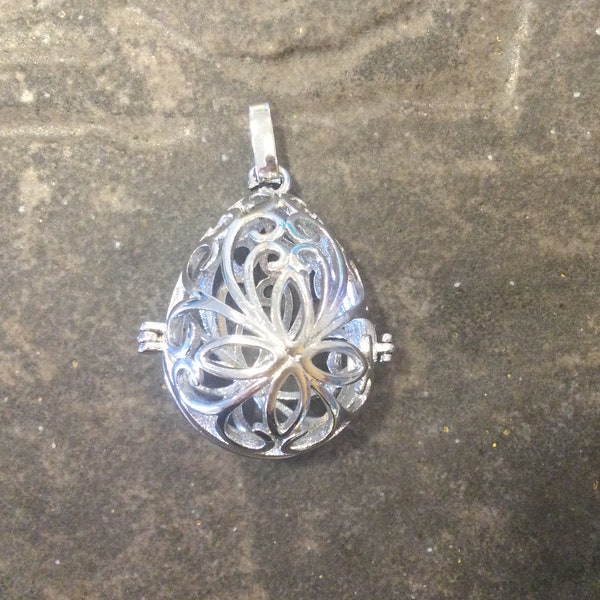 Filigree Locket - Etsy