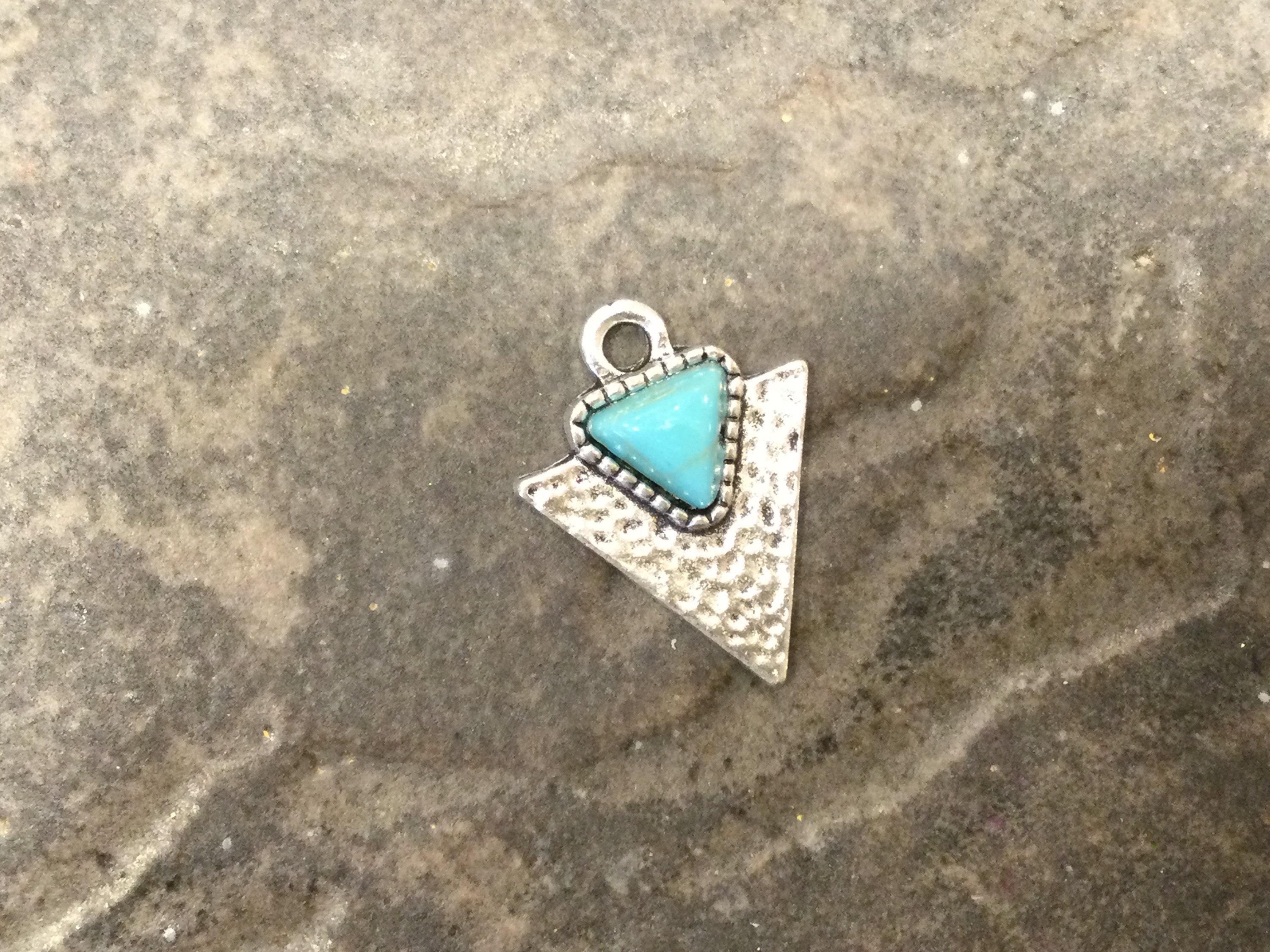 Small Turquoise Arrow pendants with hammered silver finish | Etsy