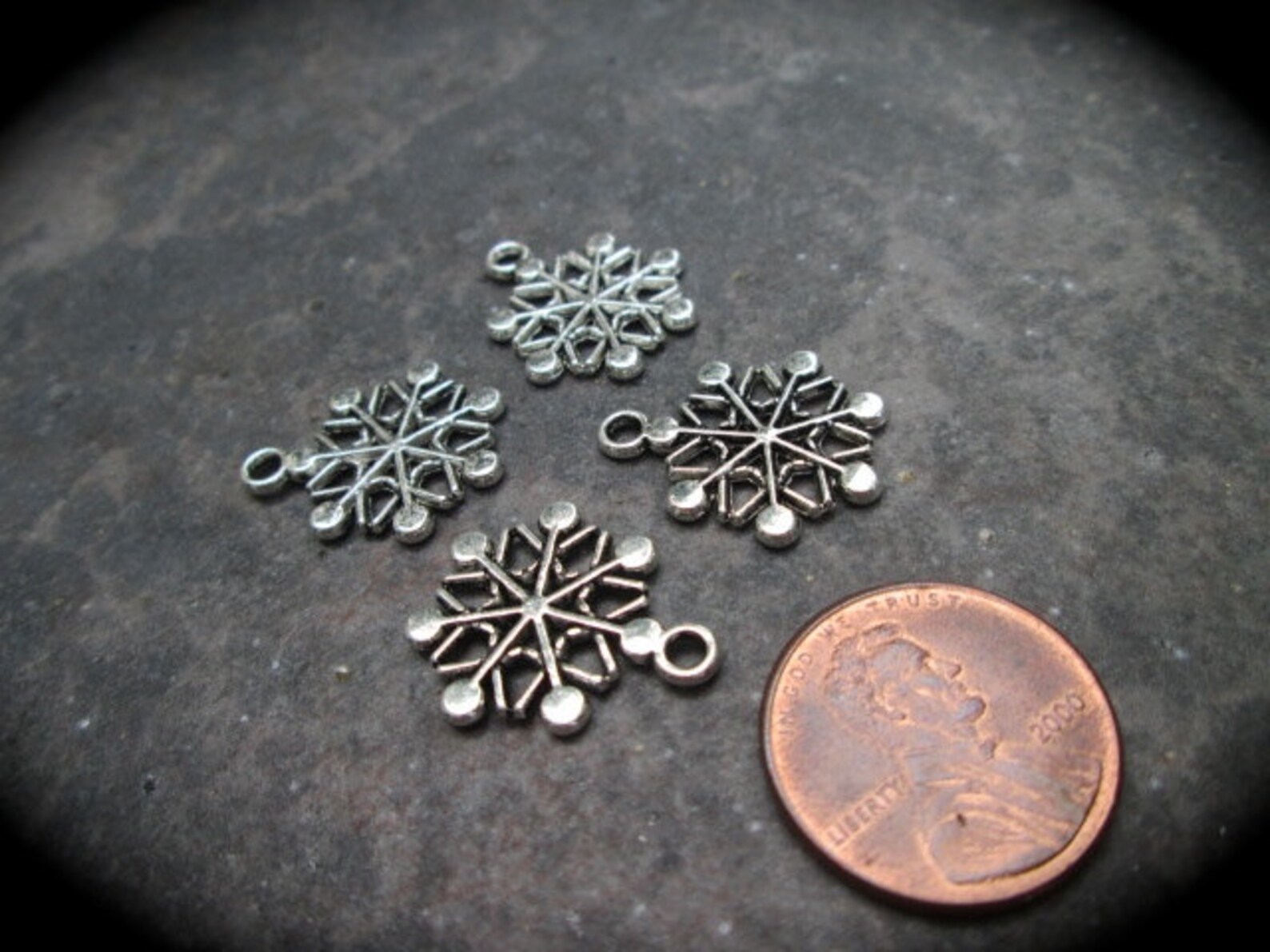 Snowflake Charms Package of 4 Antique Silver Highly Detailed Charms ...