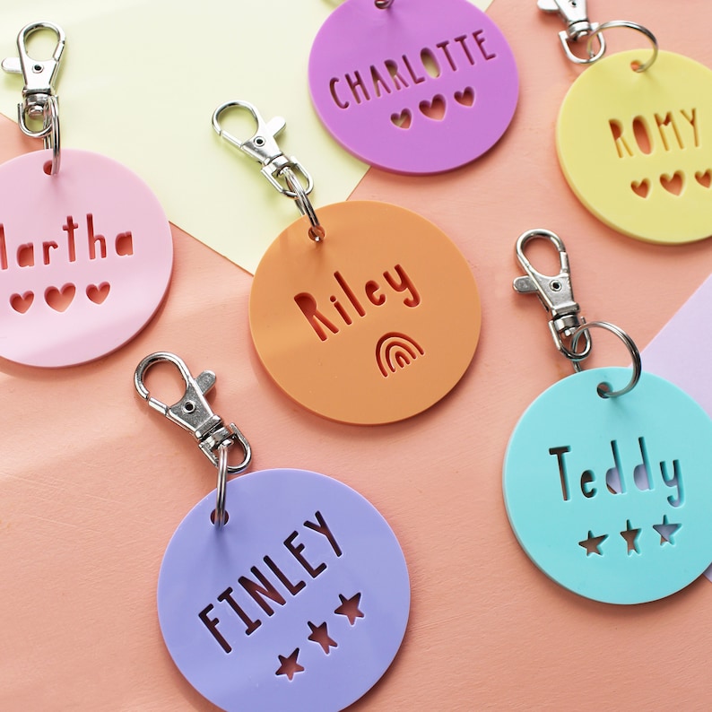 Round Acrylic Personalised Name Keyring - Etsy UK