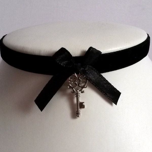 Key Choker - Etsy