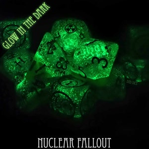 Nuclear Fallout Exclusive 11 Dice Set Glow in the Dark Nuke Wasteland ...