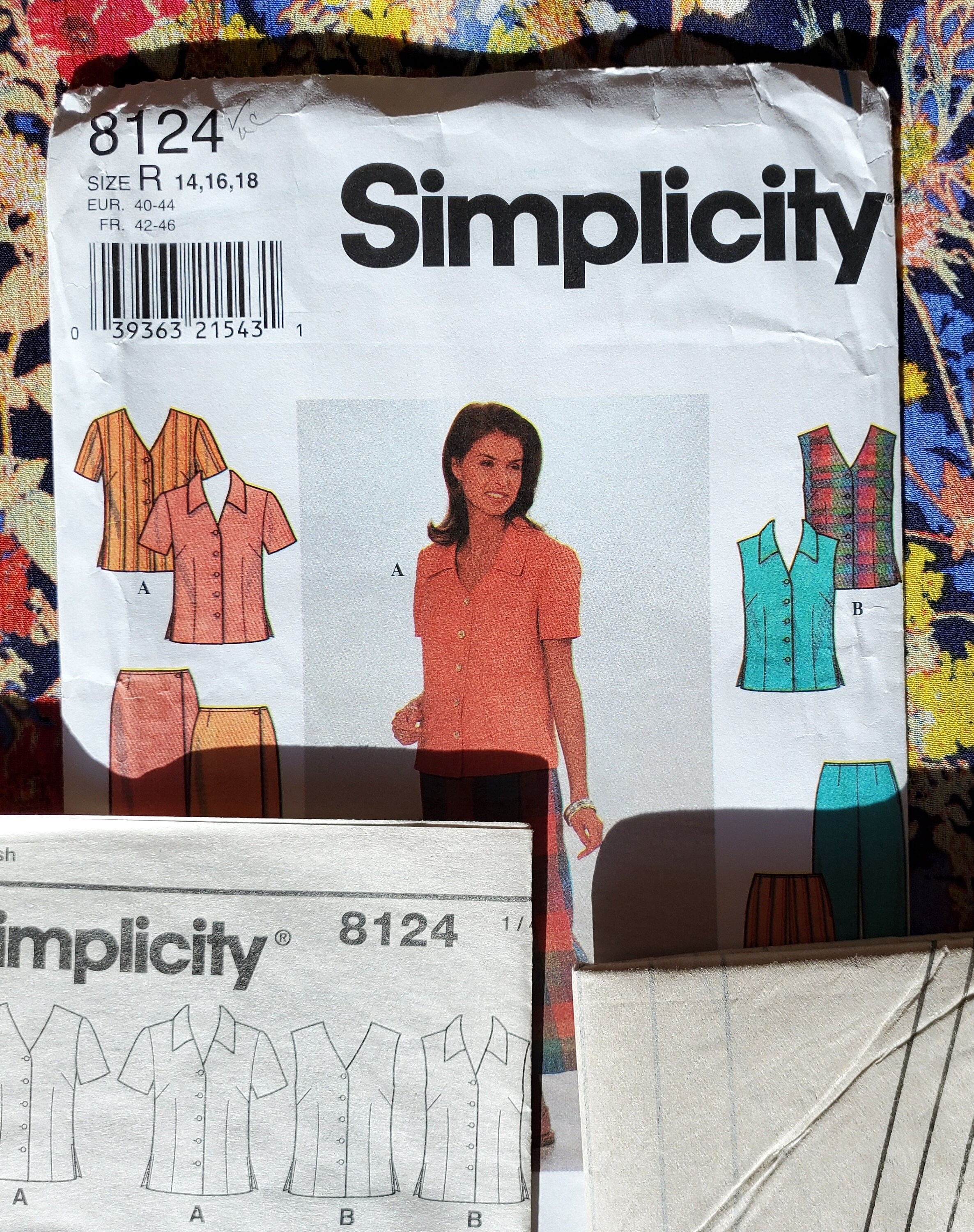 Kits & How To UNCUT Vintage Simplicity 8124 Sewing Pattern Sewing ...