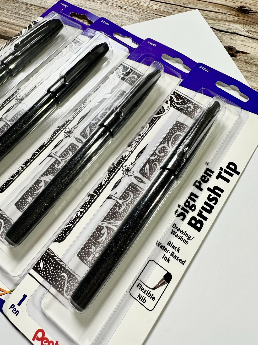 Black Hand Lettering Brush Pens Pentel Fudetouch Flexible Tip Black ...