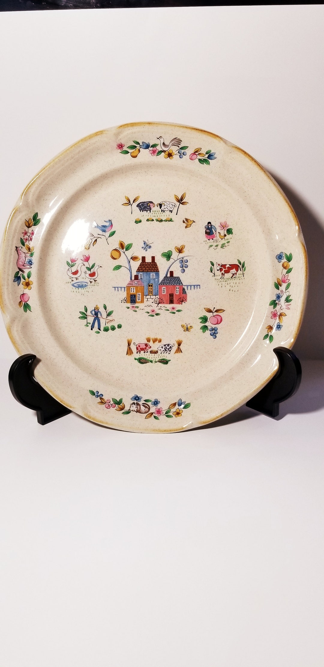3 International Heartland Stoneware Scalloped Tan Trim Dinner Plates 10 ...