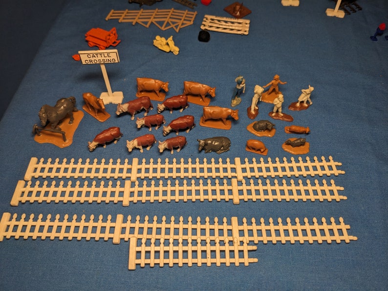 HO Scale People, Signs, Cattle Lot - Etsy