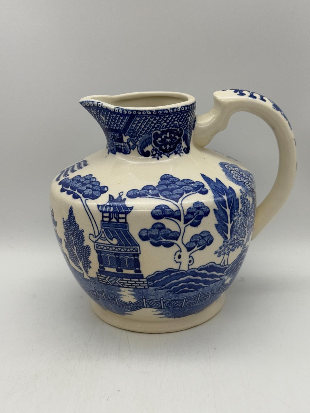 SUPER OLD Vintage Blue Willow Pitcher / Jug - Etsy