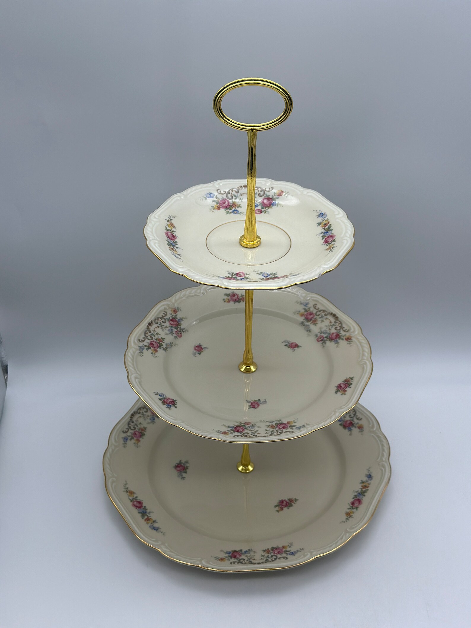 PMR Jaeger & Co. 3 Tier Stand / Desserts / Tea Party / Cupcakes ...