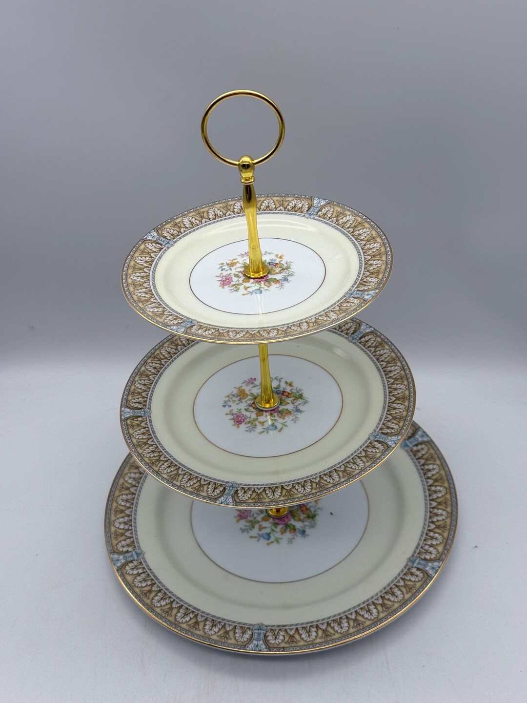 3 Tier Stand NORITAKE, CLAIRE Cake / Cookies / Appetizers / Cupcakes ...
