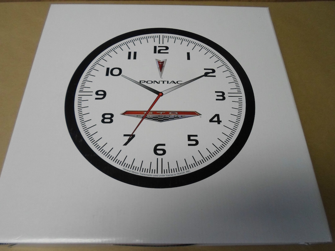 Quartz Pontiac Gto Grand Am Gtp Licensed Gm Black White Wall Clock ...