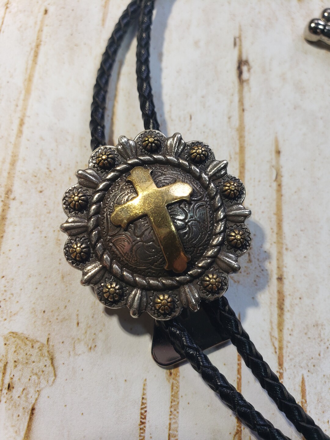 NEW for 2022 Rope and Berry Cross Bolo Tie - Etsy