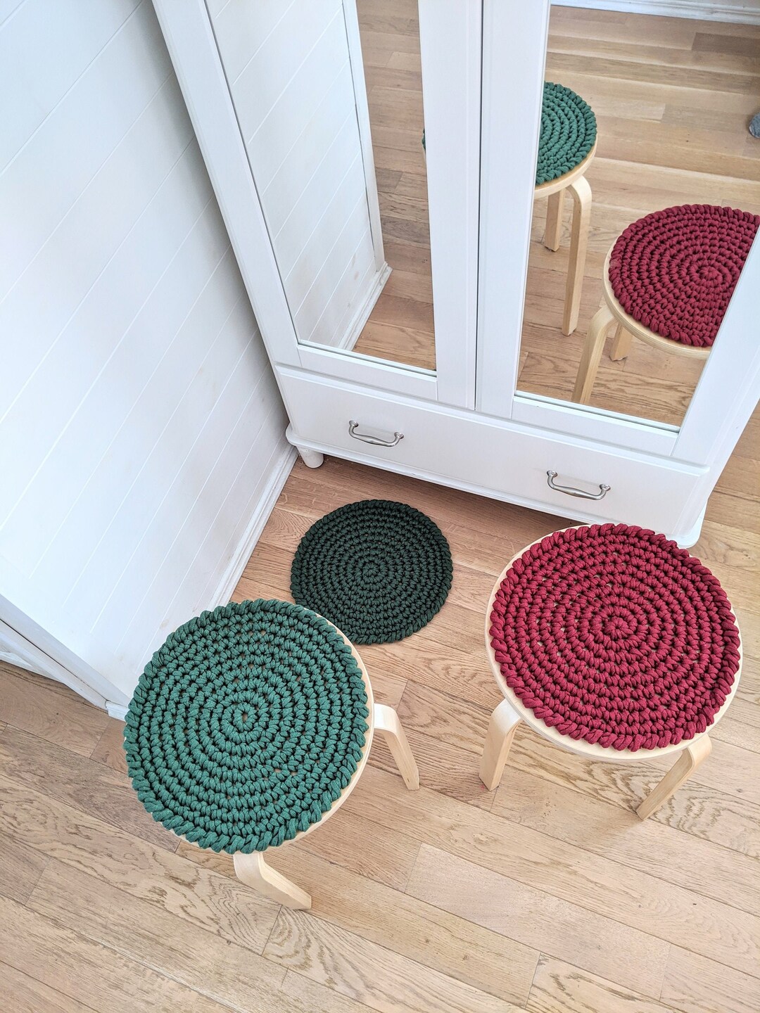 Round Red Chair Pads Crochet Red Green - Seat Cushions - Floor Seating ...