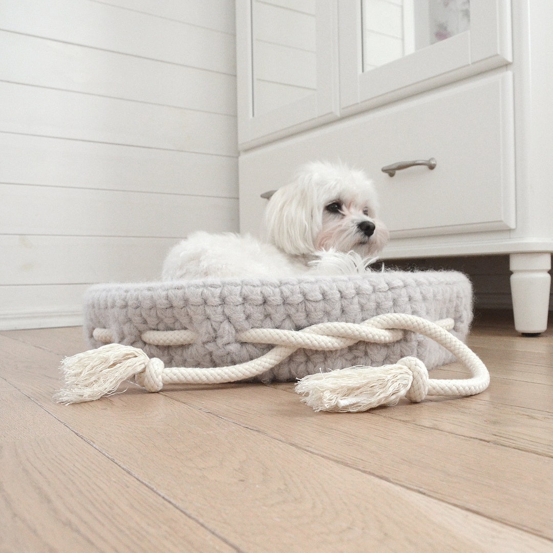 Wool Pet Bed With Cotton Rope Tassels - Crochet Dog Beds - Round Cat ...