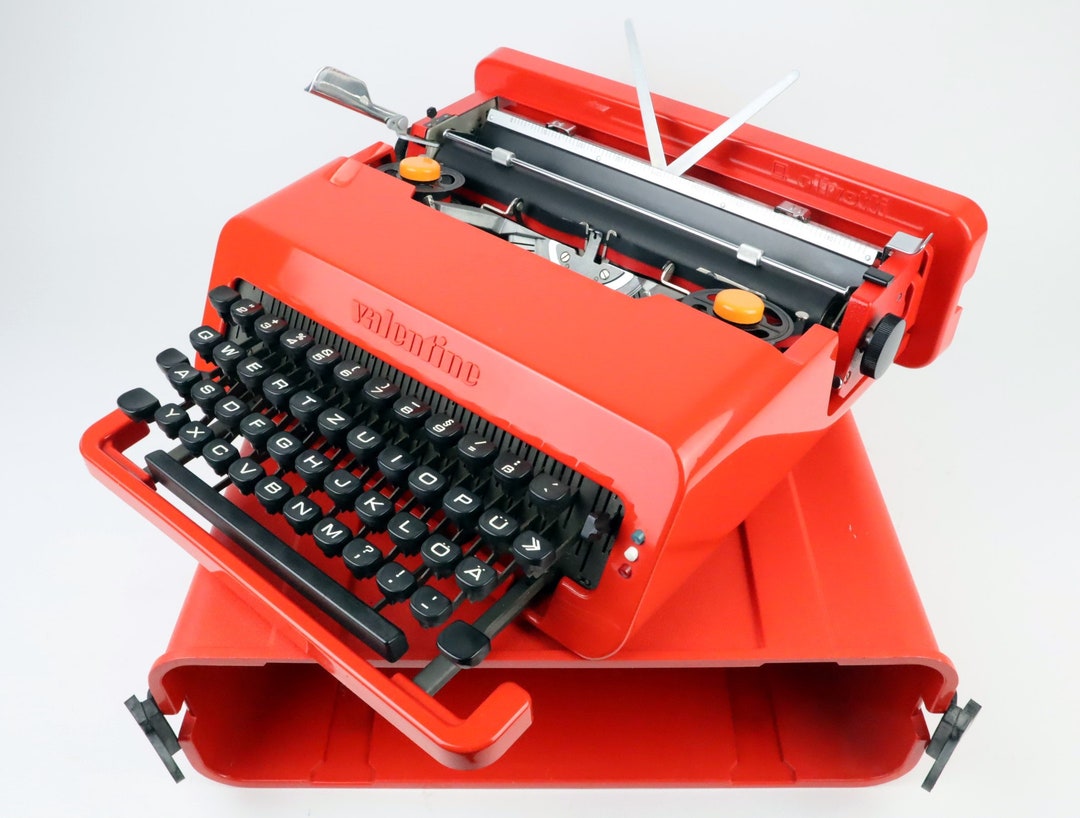 Olivetti Valentine Vintage Typewriter From 1969 in Red Super Condition ...