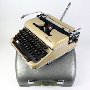 Olympia SM2, Vintage Typewriter From 1958 With Operating Instructions ...